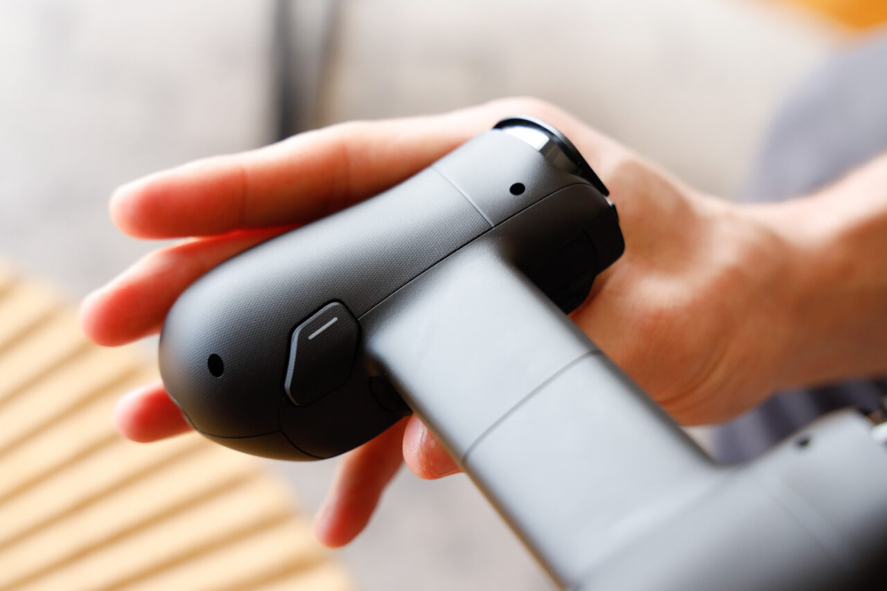 Backbone Pro Review: $170 Is Too Expensive for This Mobile Controller