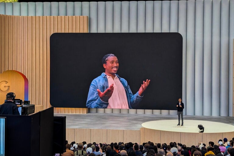 Google Beam Hands-On: The Most Lifelike 3D Video Calling That Didn't ...