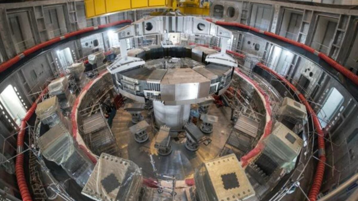 This Giant Magnet Can Lift an Aircraft Carrier—and Possibly Power the ...
