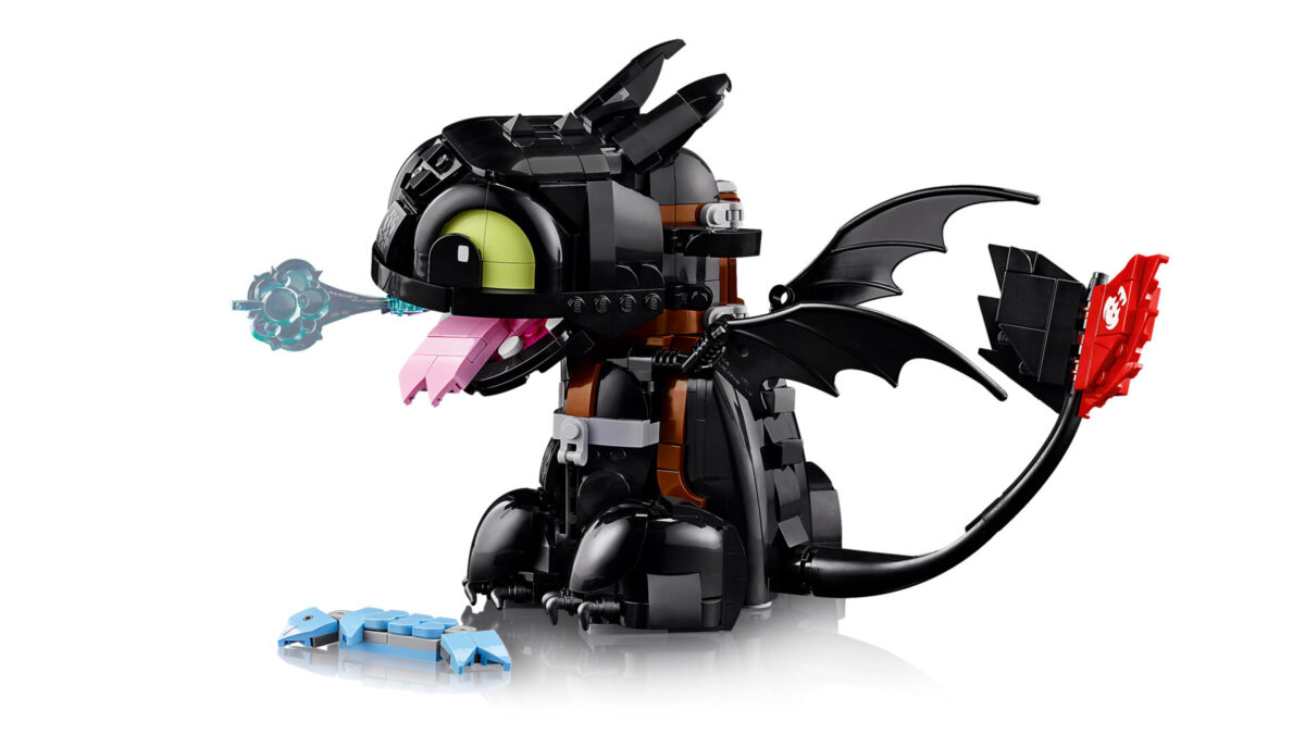 Lego's First 'How to Train Your Dragon' Set Is an Adorable Little Toothless