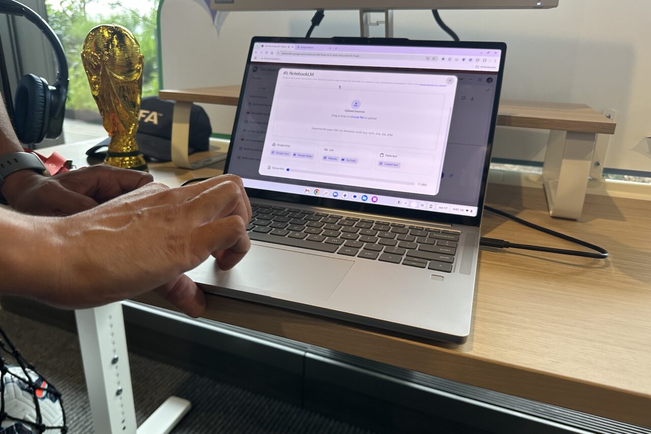 The ‘Most Advanced’ Chromebook Has an AI Chip That's Just Pure Overkill ...