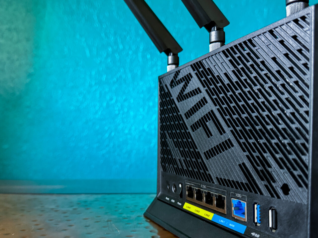 Asus RT-BE86U Review: This Dual-Band Wi-Fi 7 Router Punches Way Up