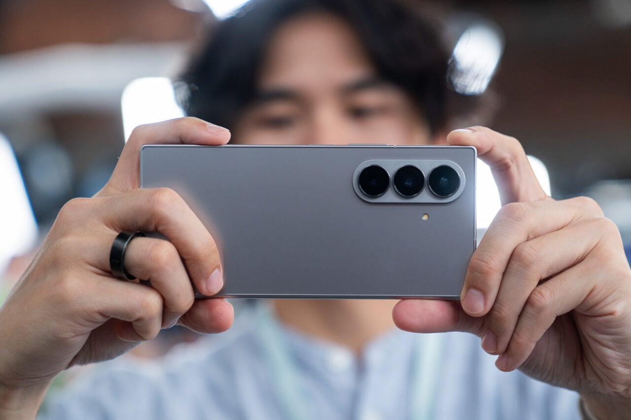 Samsung Galaxy Z Fold 7 Hands-On: Finally as Thin and Light as a ...