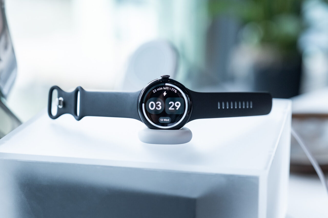 Pixel Watch 4 Hands-On: The Apple Watch Finally Has a Real Competitor