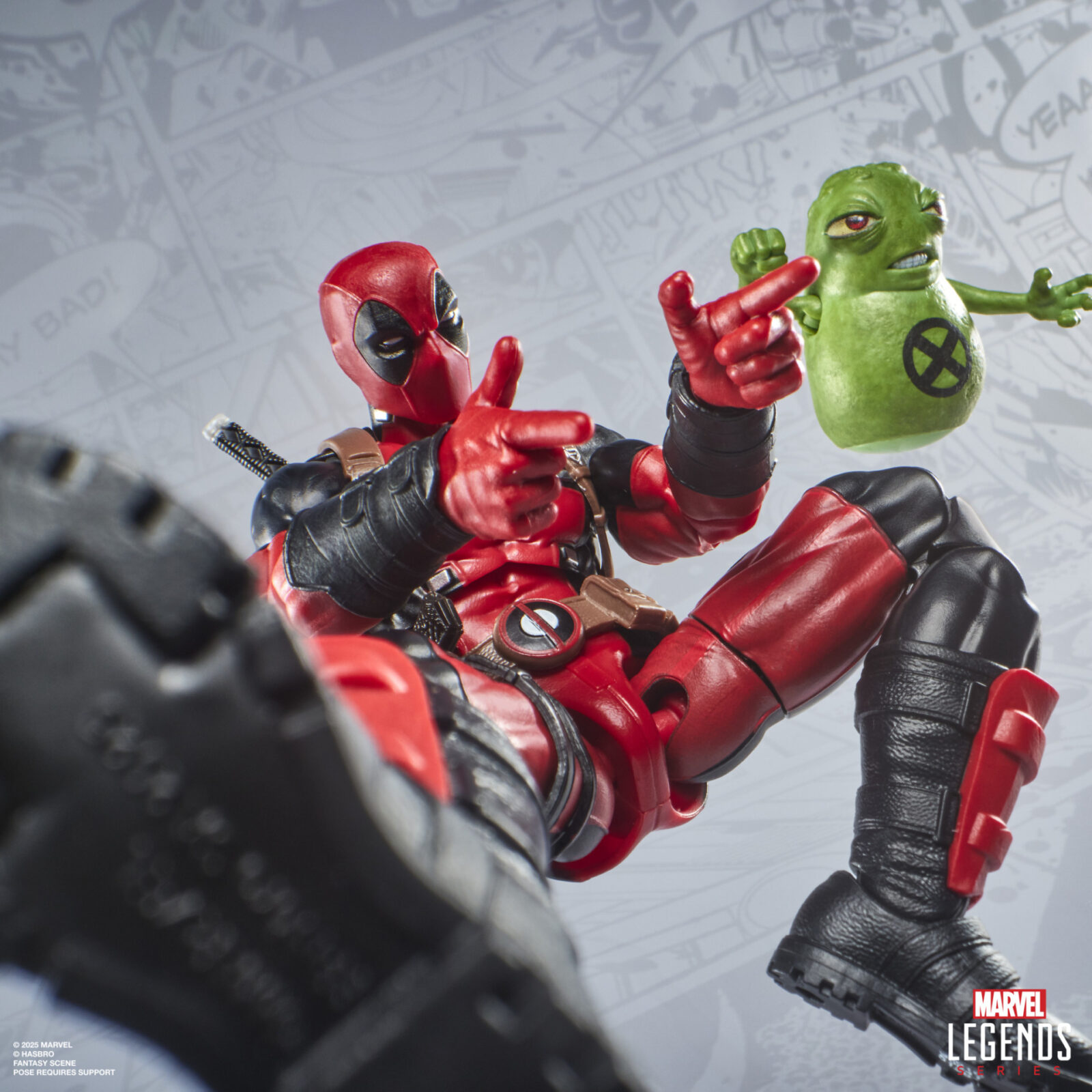 The New Marvel Legends Maximum Series Deadpool Lives Up to Those ...