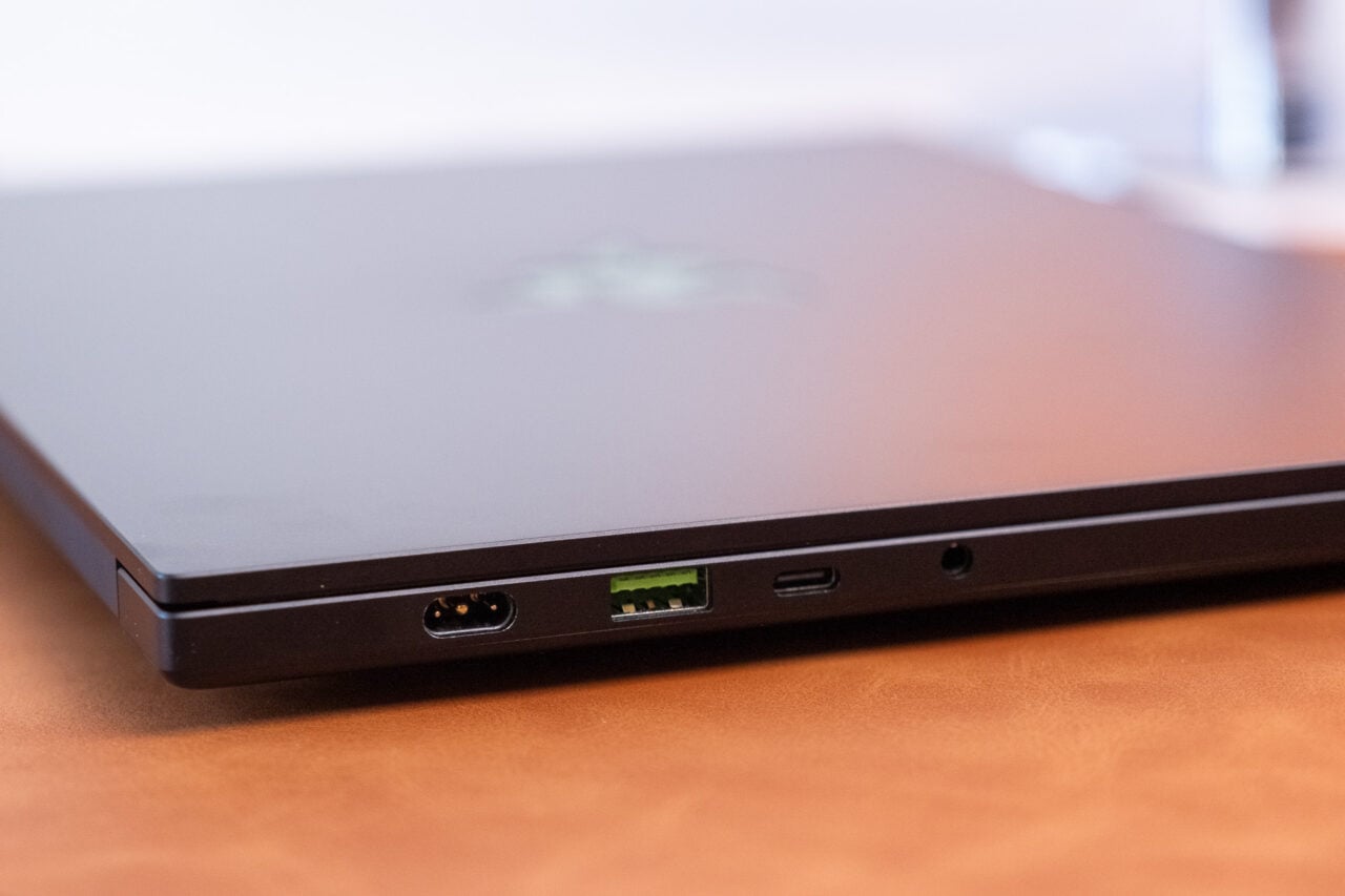 Razer Blade 14 (2025) Review: A Slim Gaming Powerhouse With a Trackpad ...