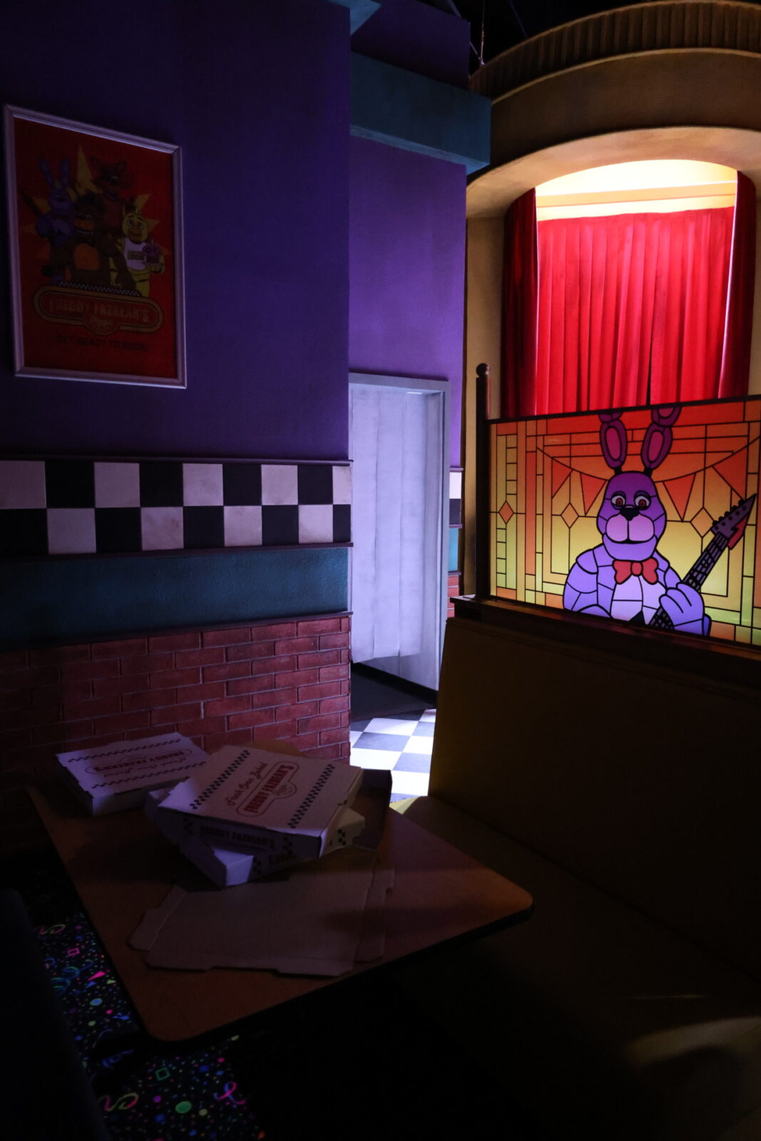 Meet Freddy Fazbear and Friends at Halloween Horror Nights' 'Five ...