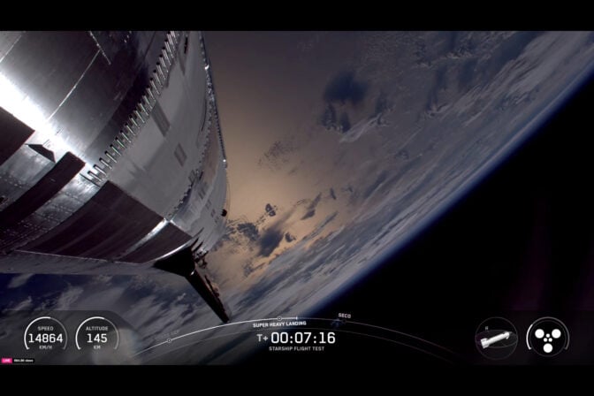 SpaceX Wants to Fly Its Gigantic Starship Directly Over Florida