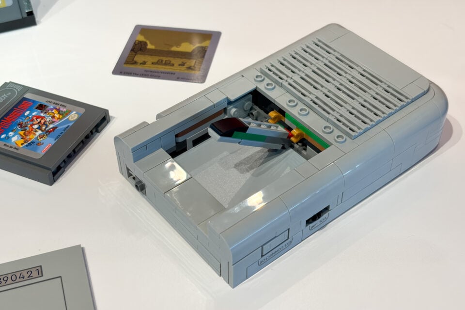 Lego Game Boy Hands-On: Nintendo Didn't Need to Go This Hard