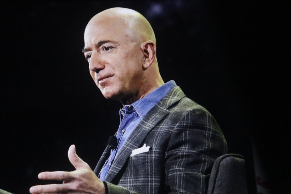 Jeff Bezos Tells Workers to 'Be So Happy' They're Being Given the Gift ...