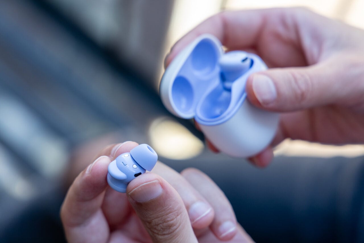 Google Pixel Buds 2a Review: A Better Value, but Nothing Mind-Blowing