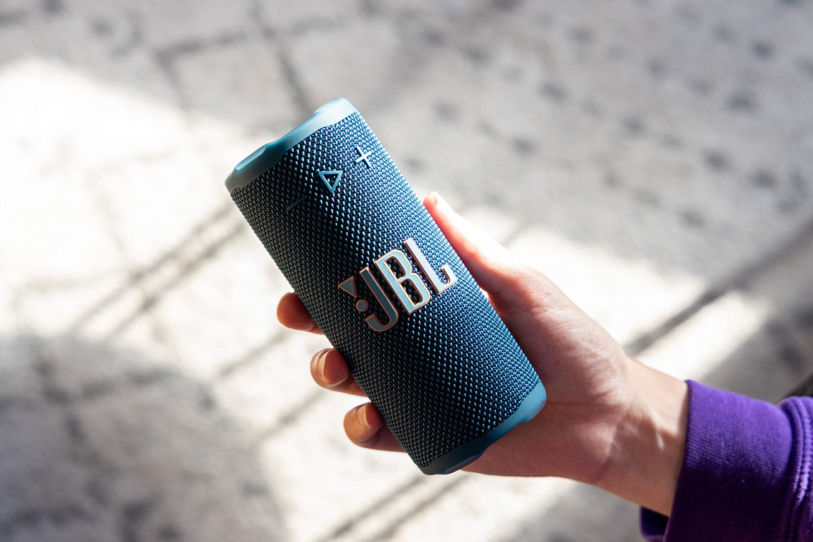 JBL Grip Speaker Review: A Tiny Way to Be Big Loud