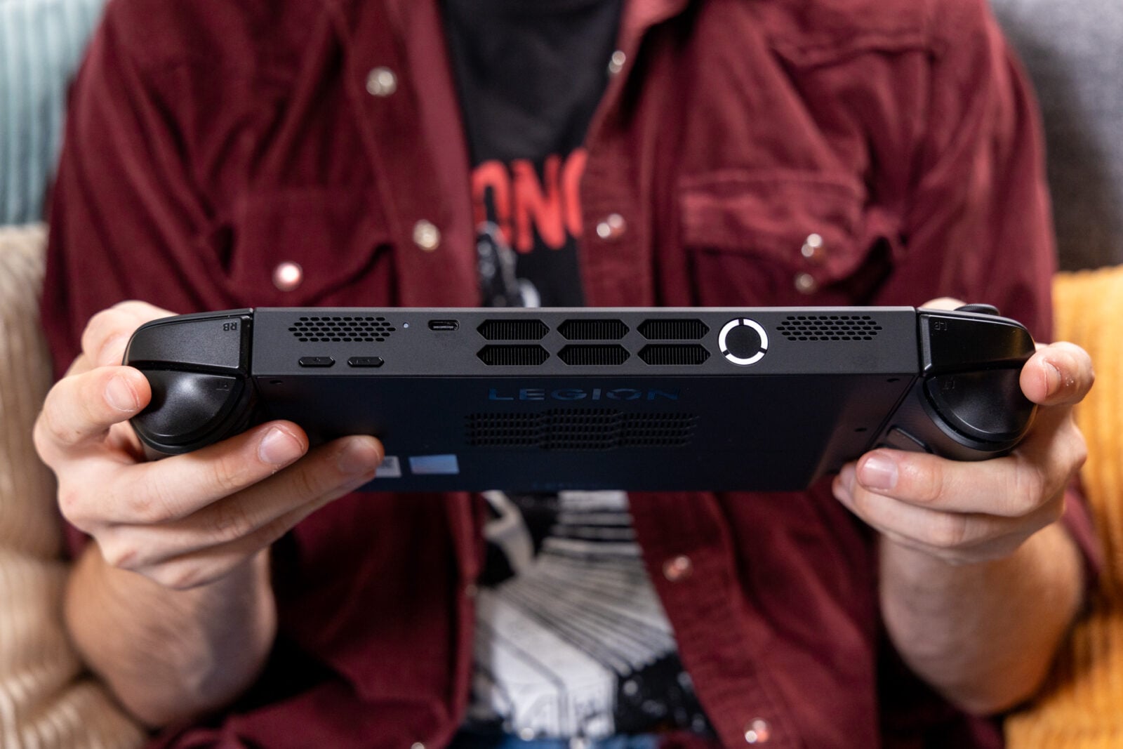 Lenovo Legion Go 2 Review: A Handheld Made For Big, Meaty Claws