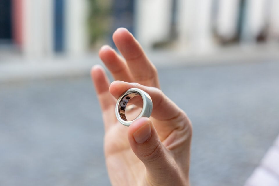 Oura Ring 4 Ceramic Review: Can the Latest Smart Ring Really Track It All?