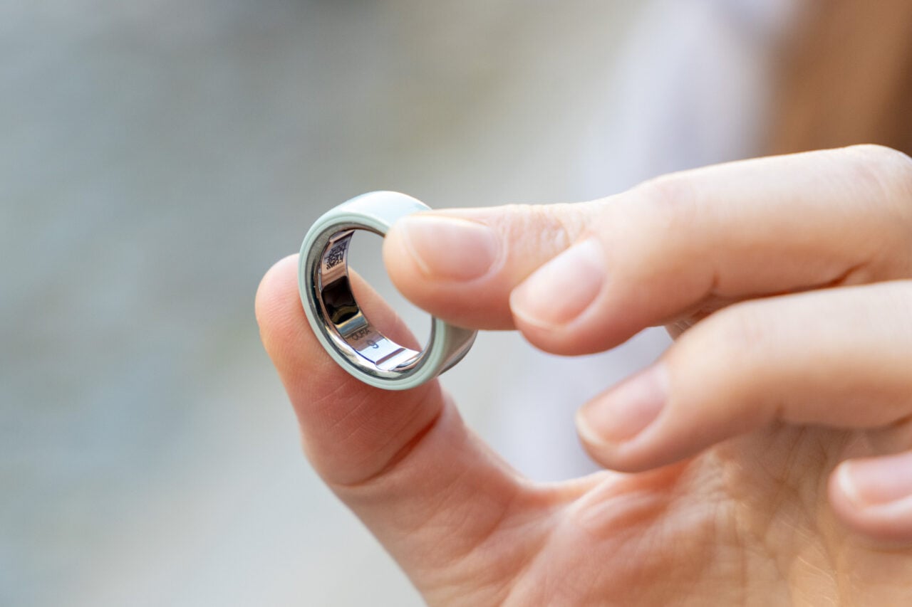 Oura Ring 4 Ceramic Review: Can the Latest Smart Ring Really Track It All?