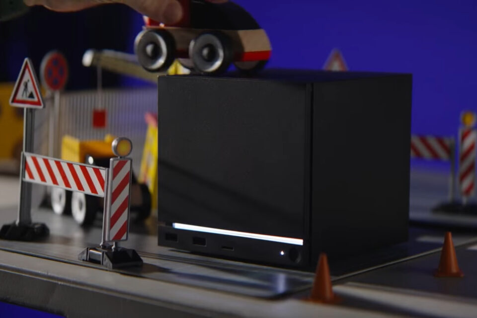 Valve's Steam Machine Is Beating Xbox at Its Own Game
