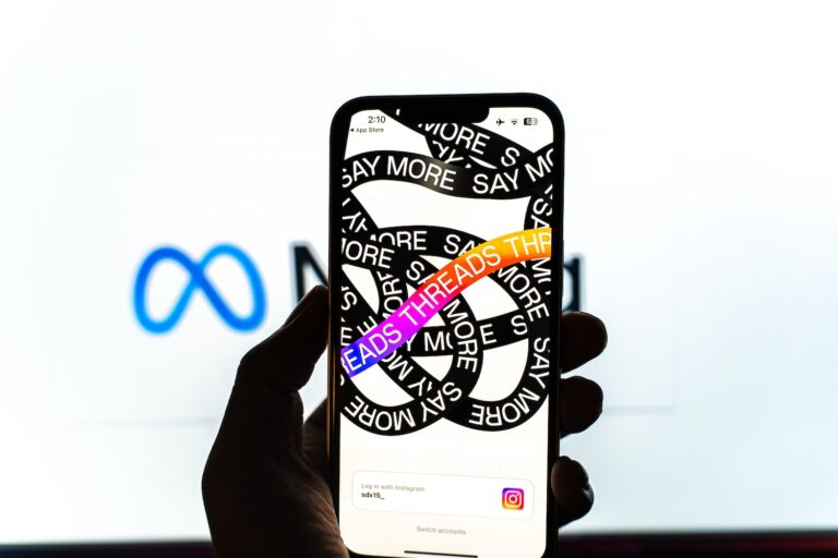 Threads Is Now Clearly More Popular Than X (in Mobile App Form), Report ...