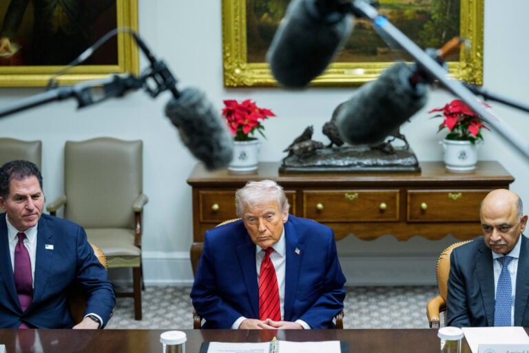 The Trump Robot Has Returned to Center Stage at Disney World, With a ...