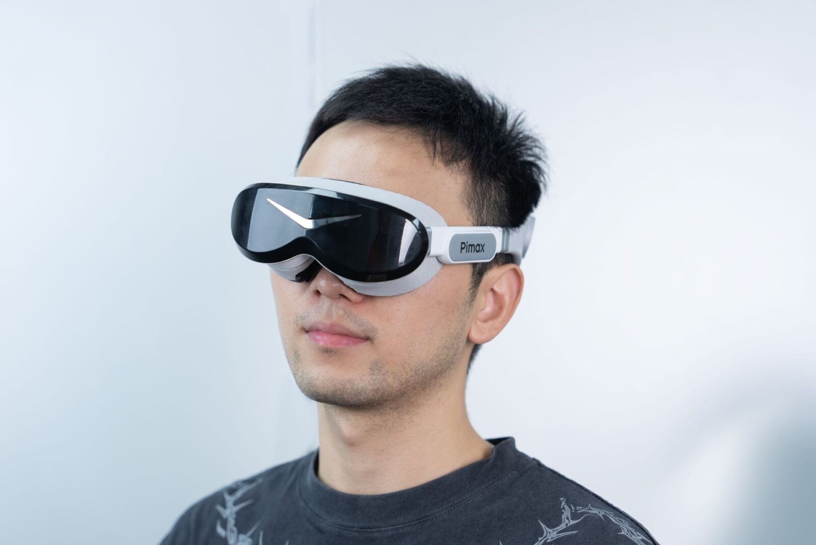 This Ludicrously Light Headset Restored My Passion for VR