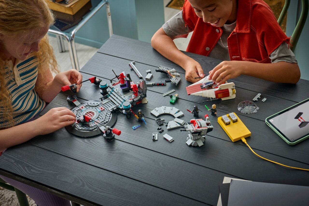 Lego's New 'Star Wars' Smart Brick Sets Look Like a Big Risk