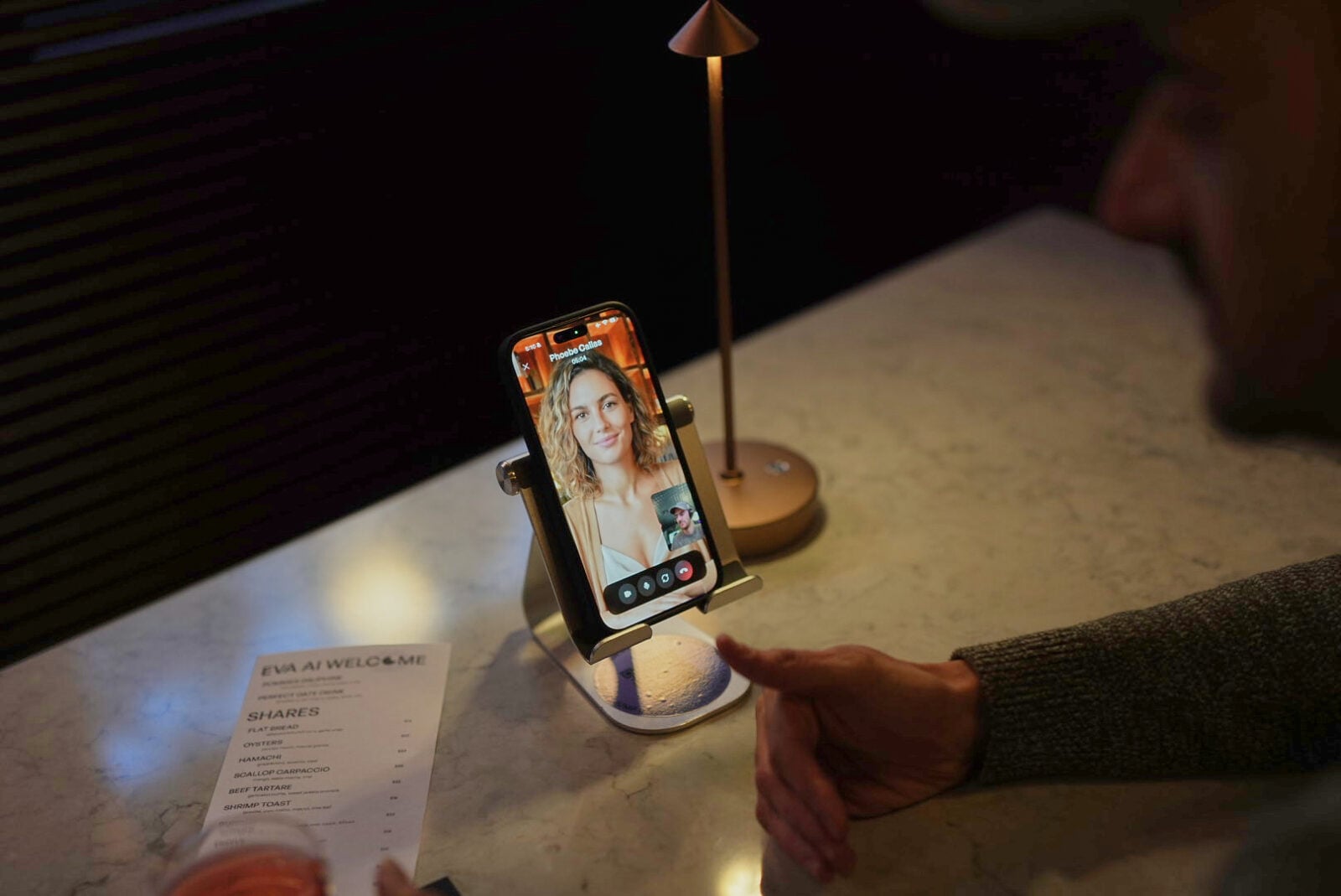 I Went on a Dinner Date With an AI Chatbot. Here's How It Went.