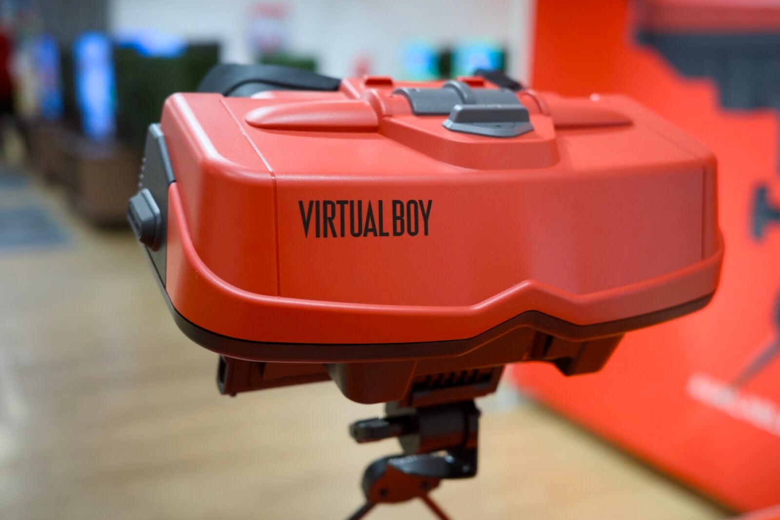 Hands-On With the Switch 2's Virtual Boy Accessory