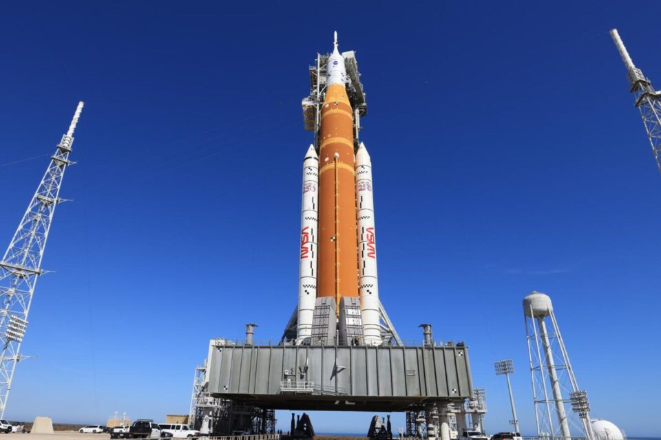 NASA Is Exploring a Reduced Role for SLS as It Gets Cozier With SpaceX