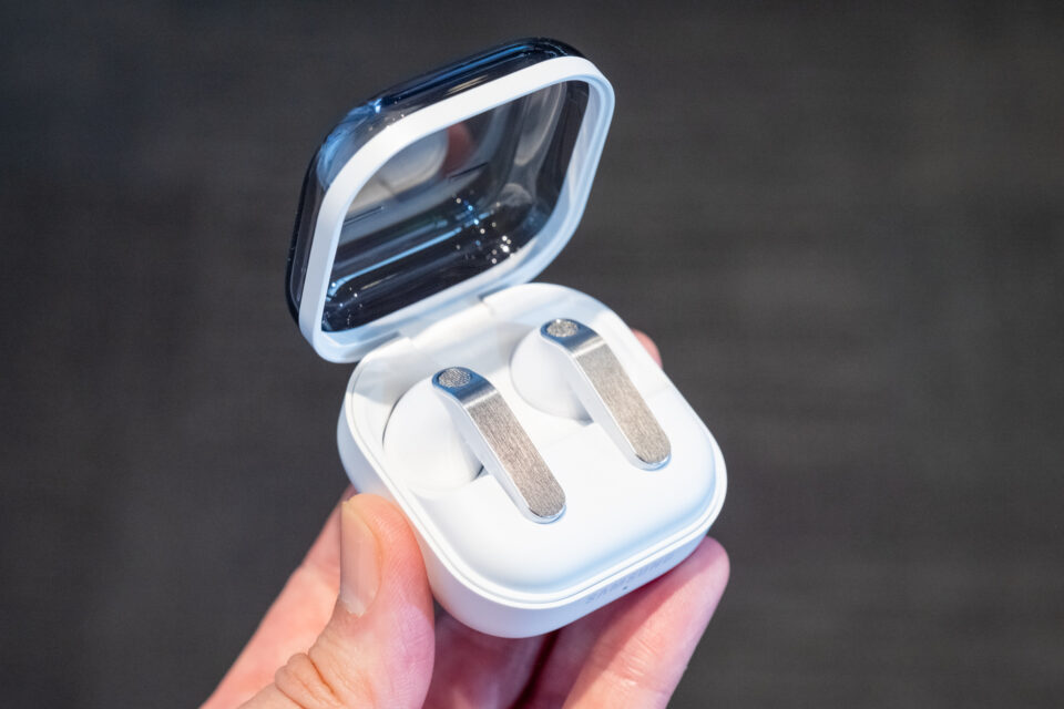 Galaxy Buds 4 Pro vs. AirPods Pro 3: How Apple and Samsung's Wireless ...