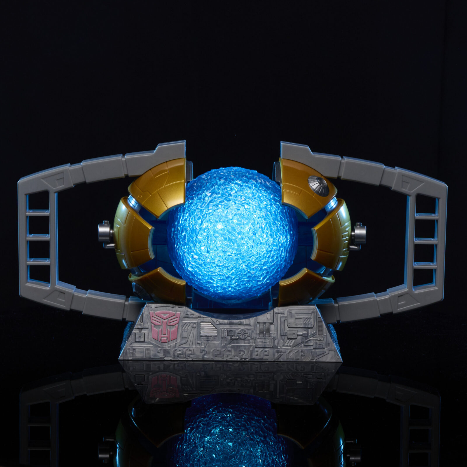 Hasbro Celebrates 'Transformers: The Movie' by Apologizing for It
