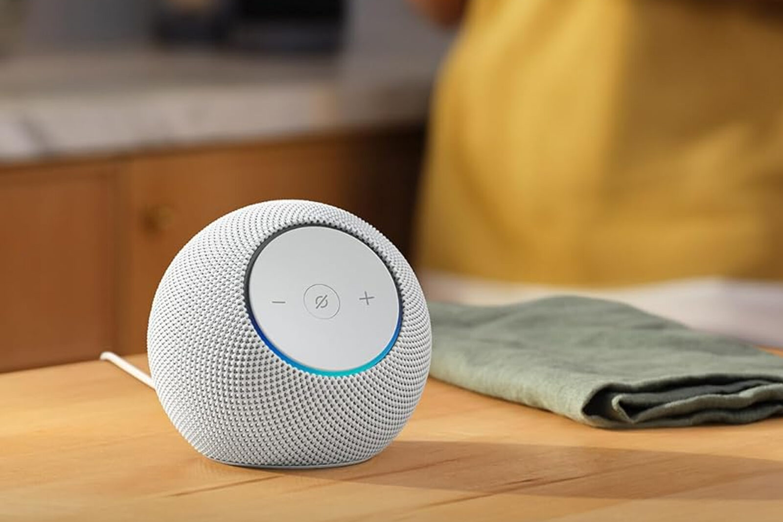 Amazon Echo Dot Max Hits an All-Time Low, Now This Alexa Speaker Is ...