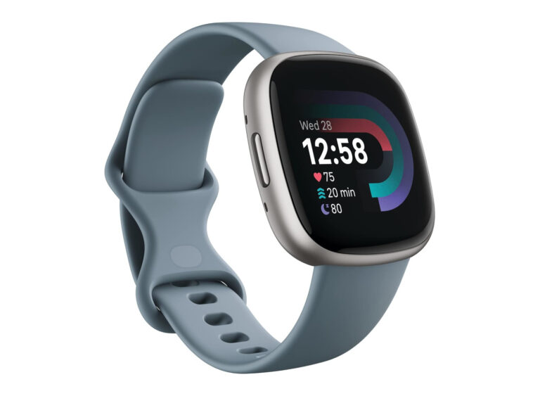 Fitbit Versa 4 Drops to a Record Low as Google Makes Another Push into ...