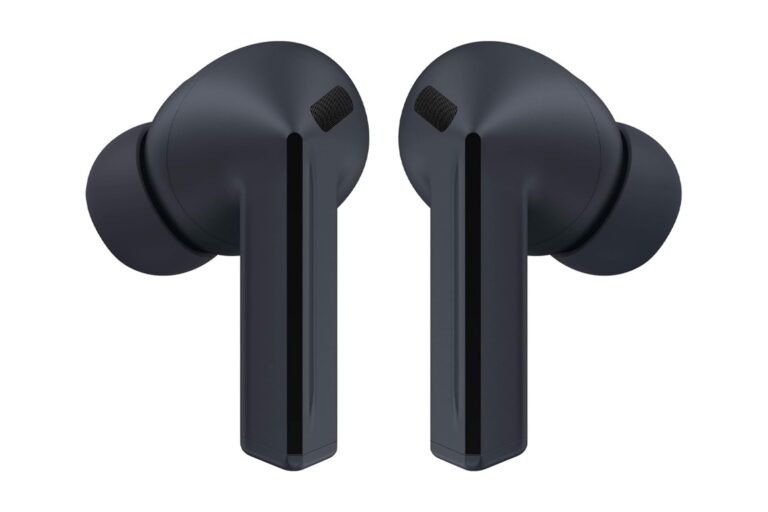 Twice as Cheap as AirPods, the Galaxy Buds 3 FE Just Hit a Near Record ...