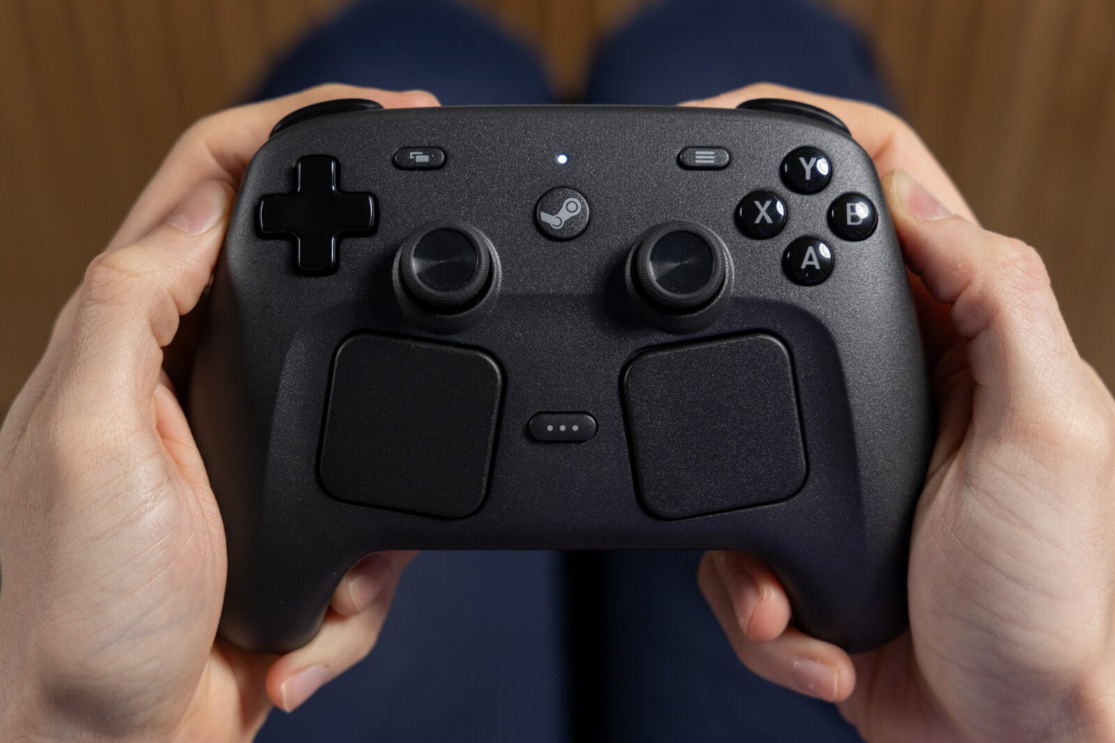 Steam Controller Review: Trackpads Change Everything for PC Gaming
