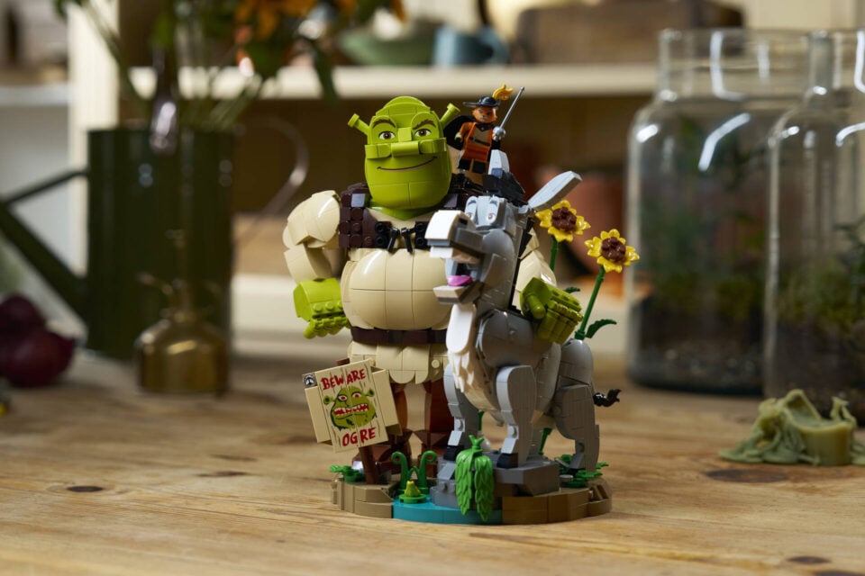 The First-Ever Lego 'Shrek' Set Uses Its One Minifigure Perfectly