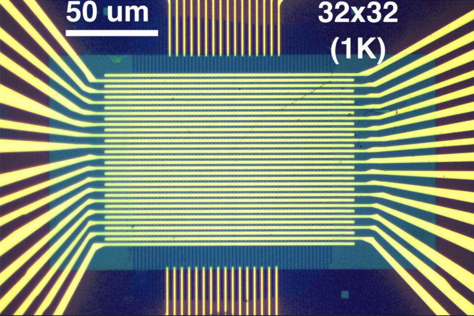 This Memory Chip Survives Temperatures Hotter Than Lava